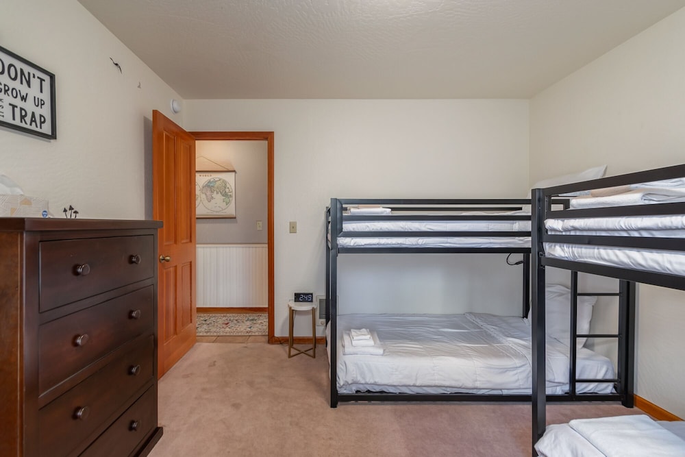 Our Silver Lining- W/rec Room + Ac + Whole House Generator - Arnold, CA