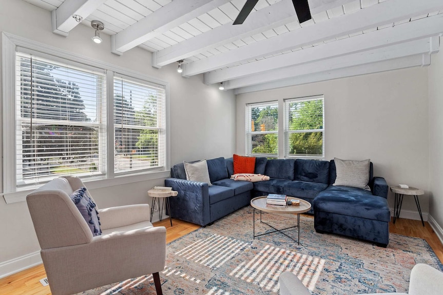 The Gathering House | Sleeps 15 + Games + Parking - Raleigh, NC