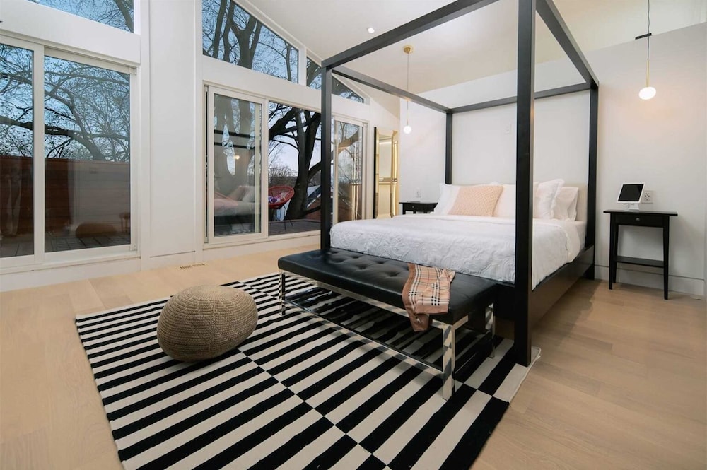 Brand New Modern Mansion - Toronto