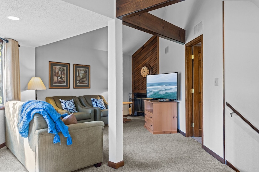 Holiday Shores 18 - Private Villa With Resort Amenities! - Lake Ozark, MO