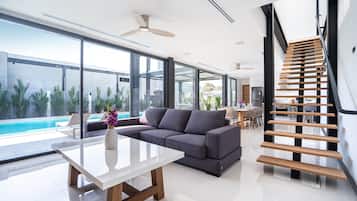 Villa de Luxo | Sala | Televisor LED de 40 polegadas com canais digitais, televisor