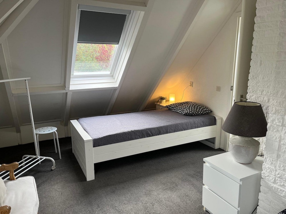 Sonne, Sand Und Meer Zusammen Mit Diesem Attraktiven Ferienhaus, Lassen Keine Wünsche Offen. - Ouddorp