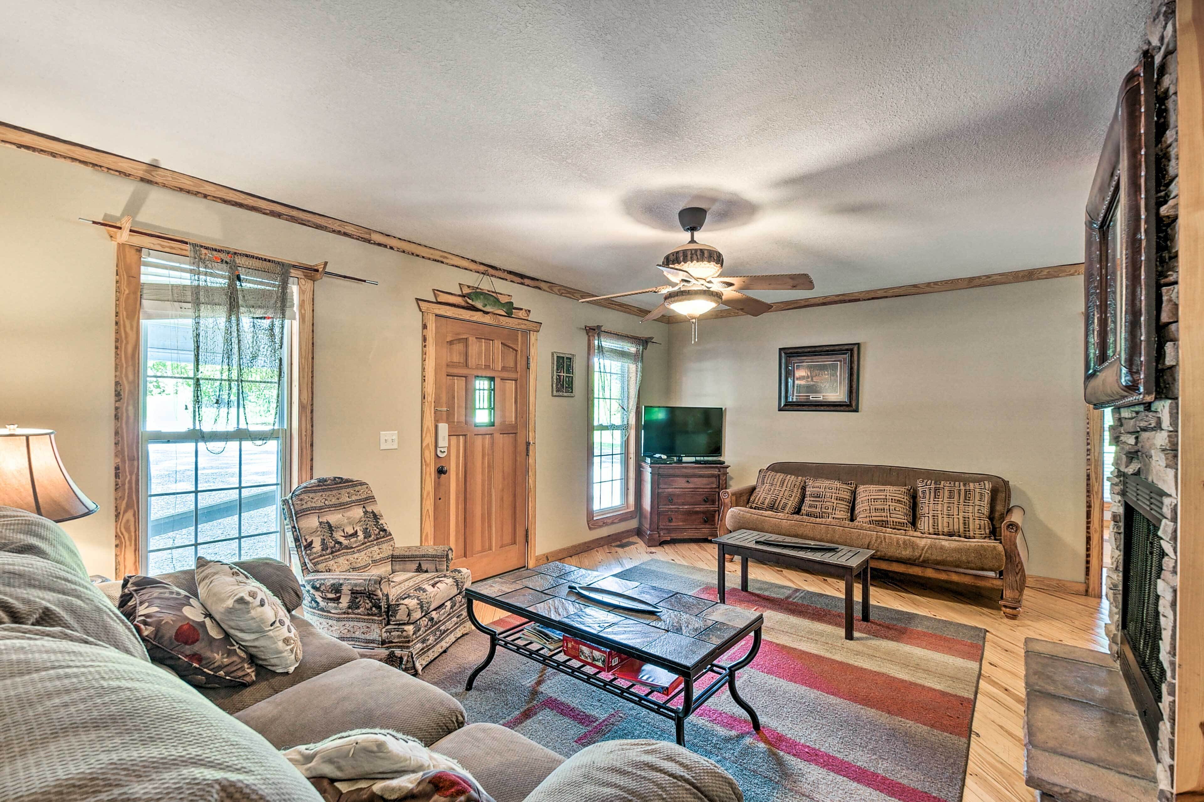 Cabin In Resort - 1/2 Mi To Guntersville Lake! - Alabama