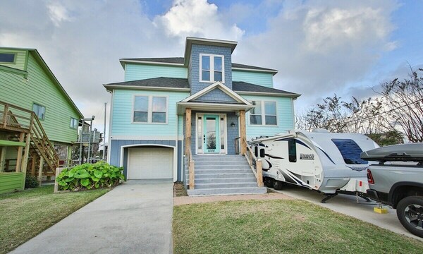 Water Front Amazing Views King Bed Walk To Restaurants And Night Life - Kemah, TX