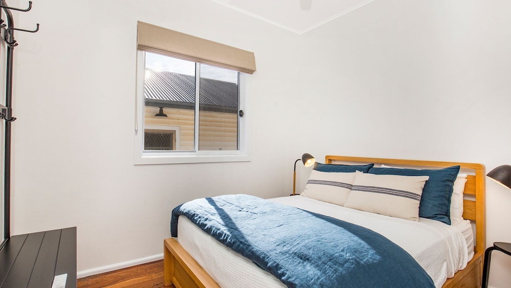 Fishery Road Cottage - Newly Renovated - Pet Friendly - 2 Mins Walk To Beach - Jervis Bay