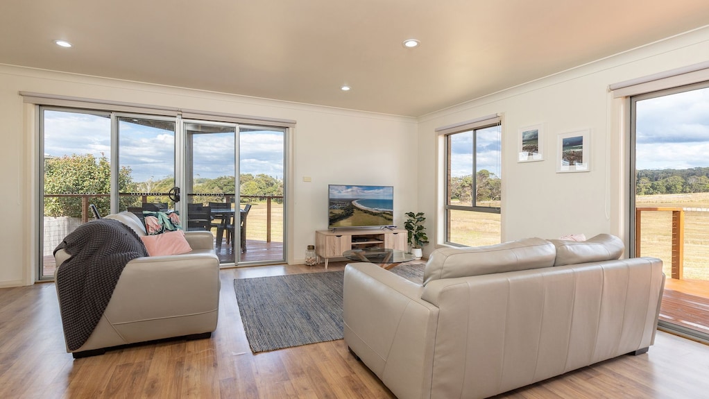 The Gem @ 39b Emerald Drive - Diamond Beach