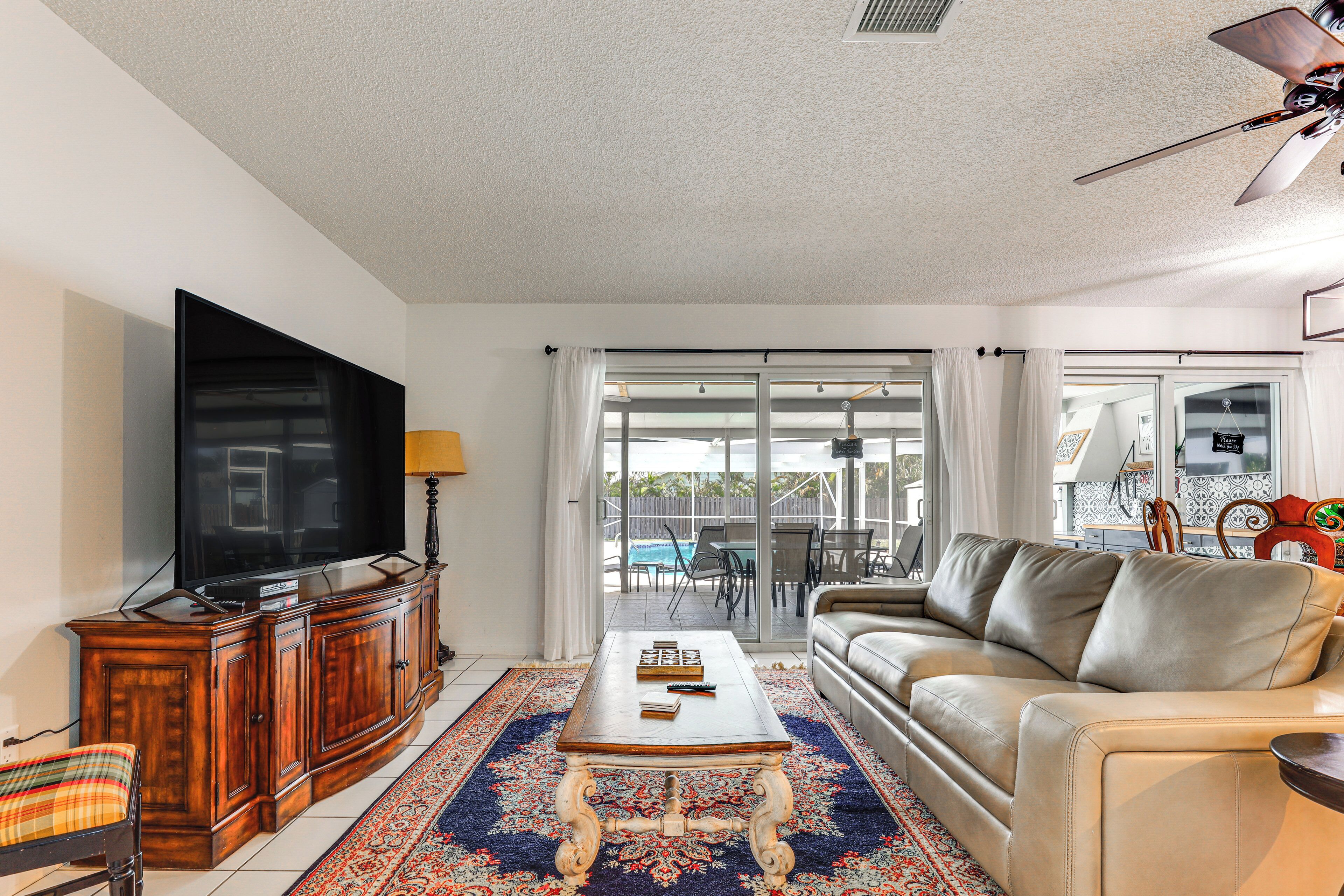 'Tropical Landing' Stuart Home W/ Pool + Grill! - Stuart, FL