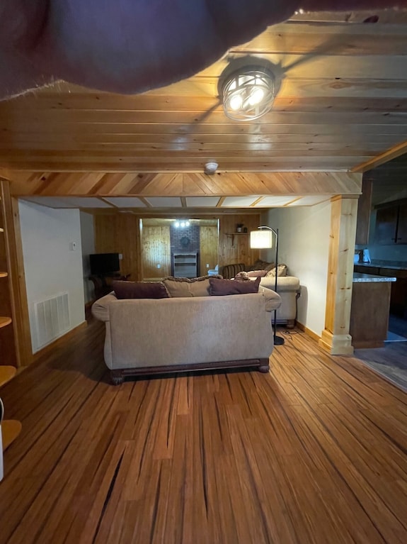 Recently Renovated 3 Br (Jewel) In The Heart Of Finger Lakes - Finger Lakes, NY