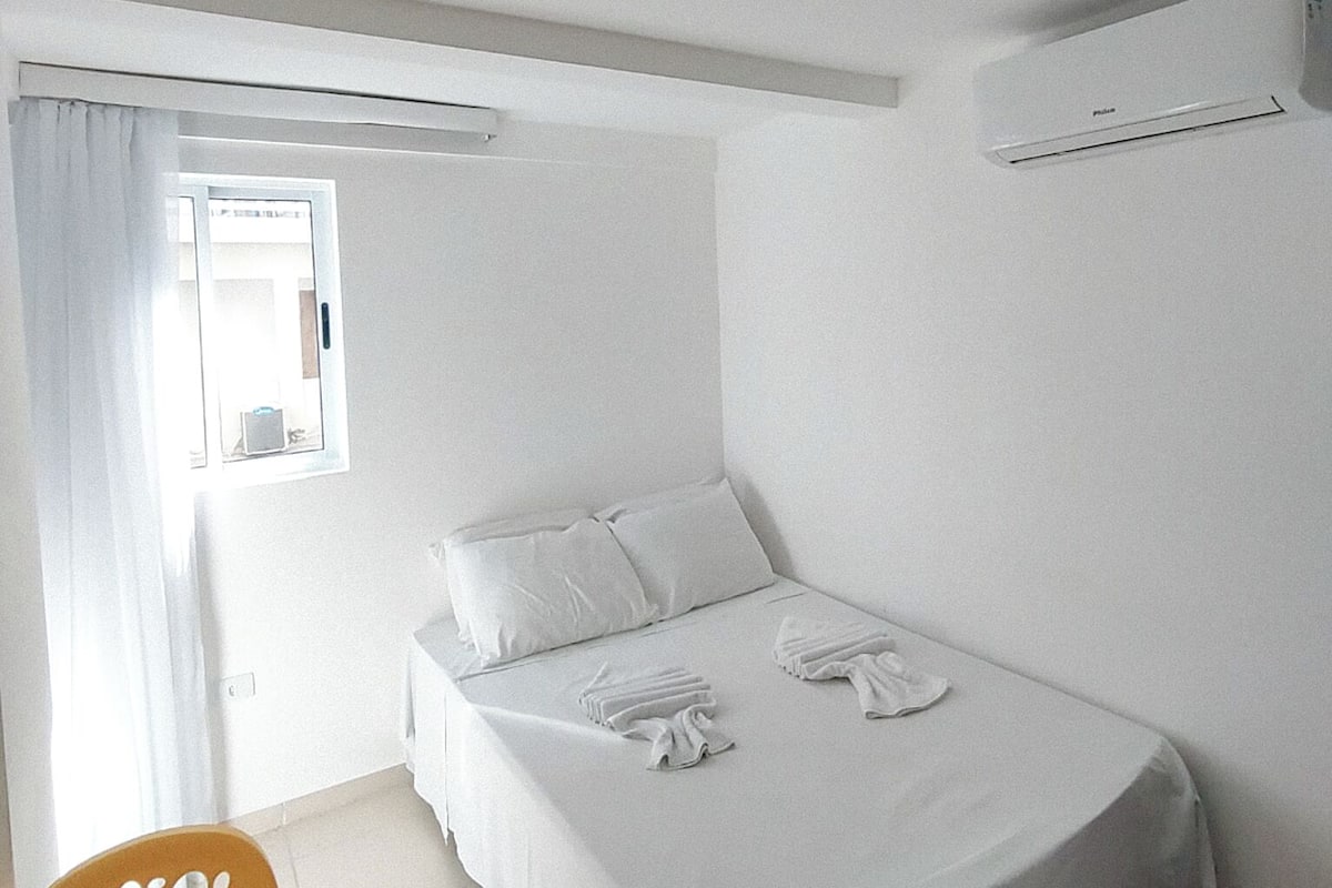 Apartamento família, vista para o pátio | 1 quarto, individualmente decorados, individualmente mobiliados