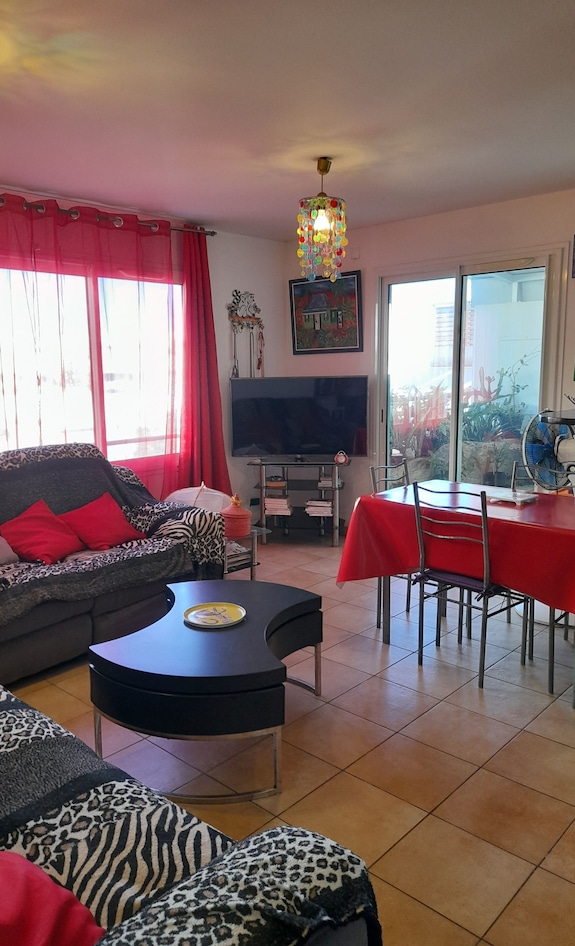 Appartement T2 Grande Terrasse à 3minutes De La Plage - Saint-Pierre