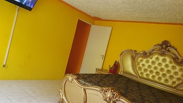 2 quartos, camas de colchão Tempur-Pedic, com decoração personalizada