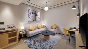 Suite Deluxe, 1 cama king-size | Secretária, quartos insonorizados, roupa de cama fornecida 