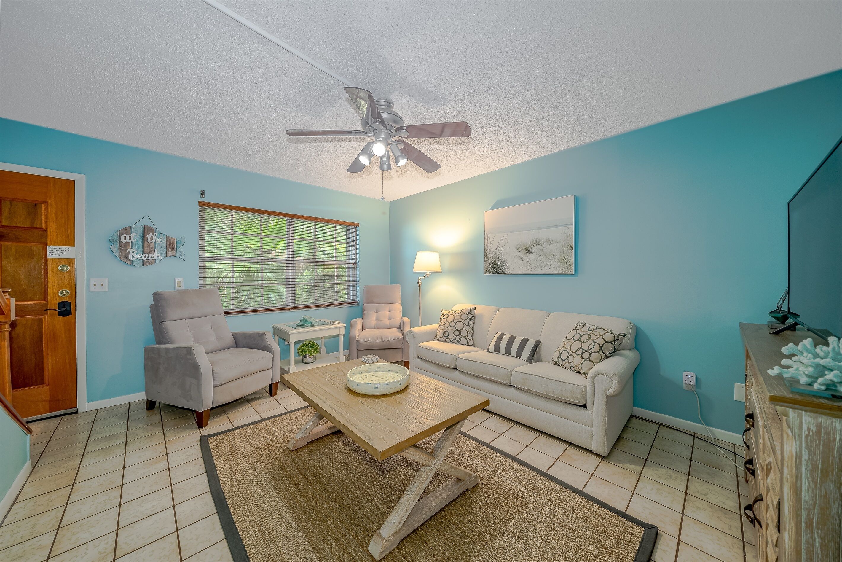 Flagler Avenue Adjacent Dog Friendly Home With Garage! Stroll To The Beach! - New Smyrna Beach, FL