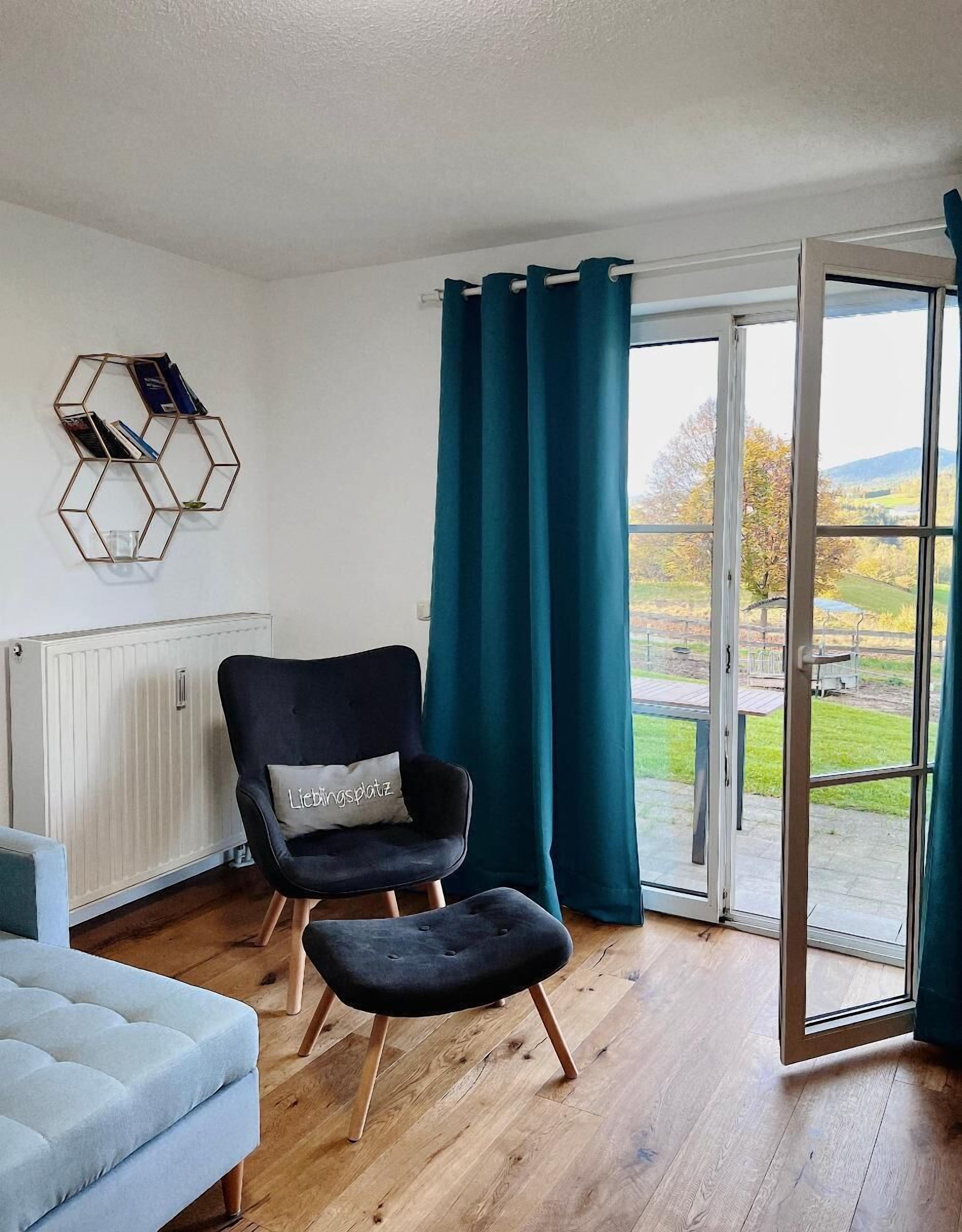 Cozy Two-room Apartment For Up To 4 People With Private Terrace Or Balcony - Viechtach