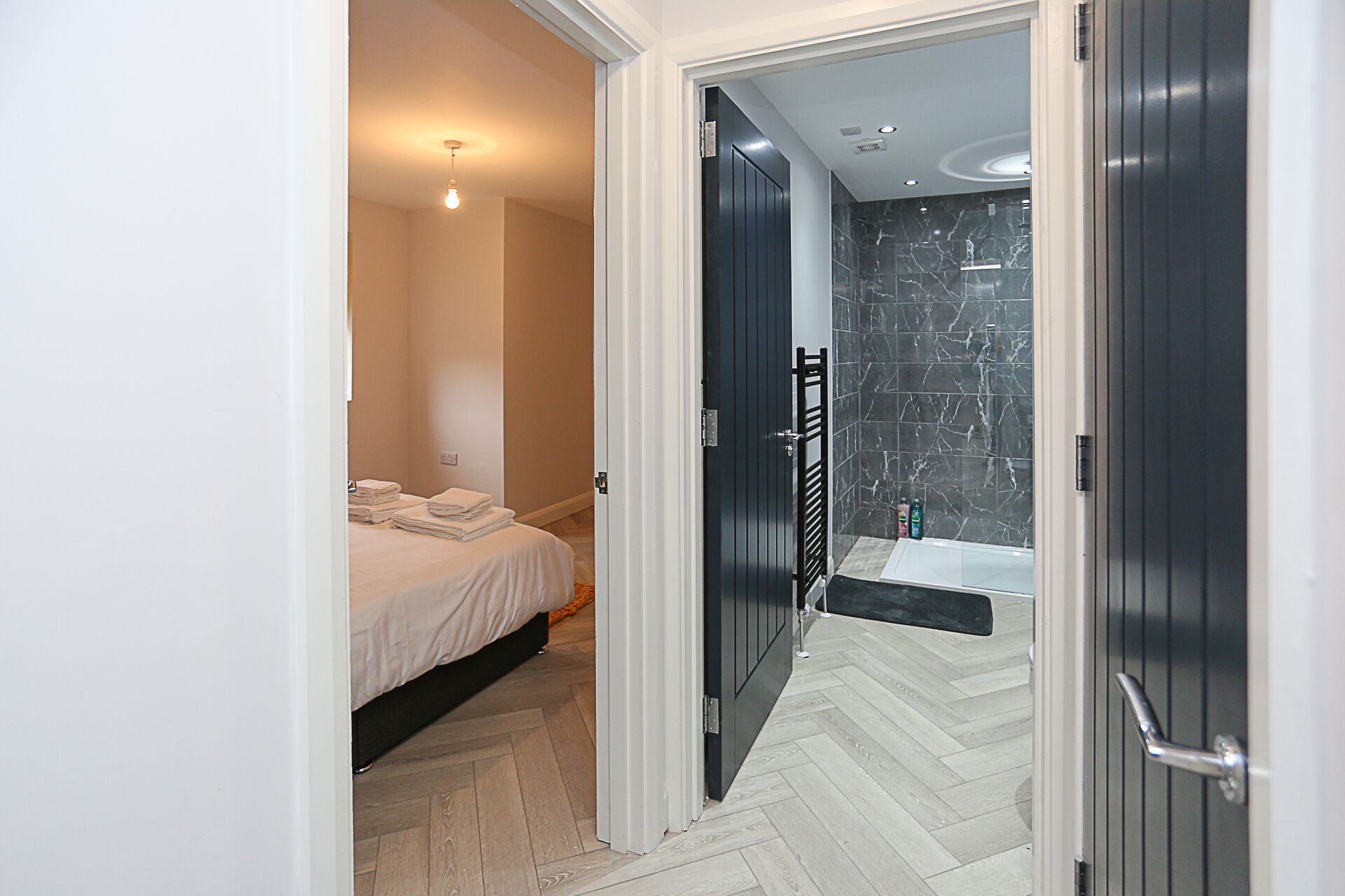 Premium-apartment-private Bathroom-city View - Belfast