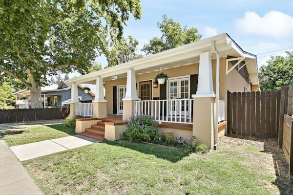 Bungalow Near Uc Davis\/downtown - Sacramento, CA