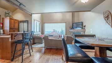 Dúplex, 4 quartos, vista para a montanha, junto à encosta (4 Bedrooms) | Restaurantes