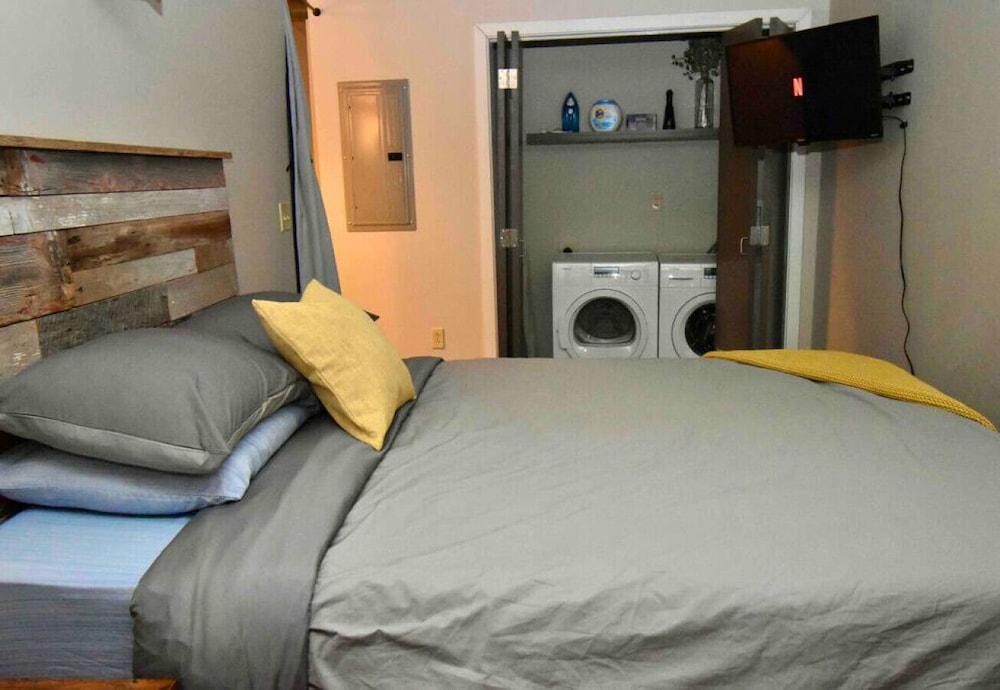 ☆Unique 2bed Loft☆ Downtown Kc - Riverside, MO