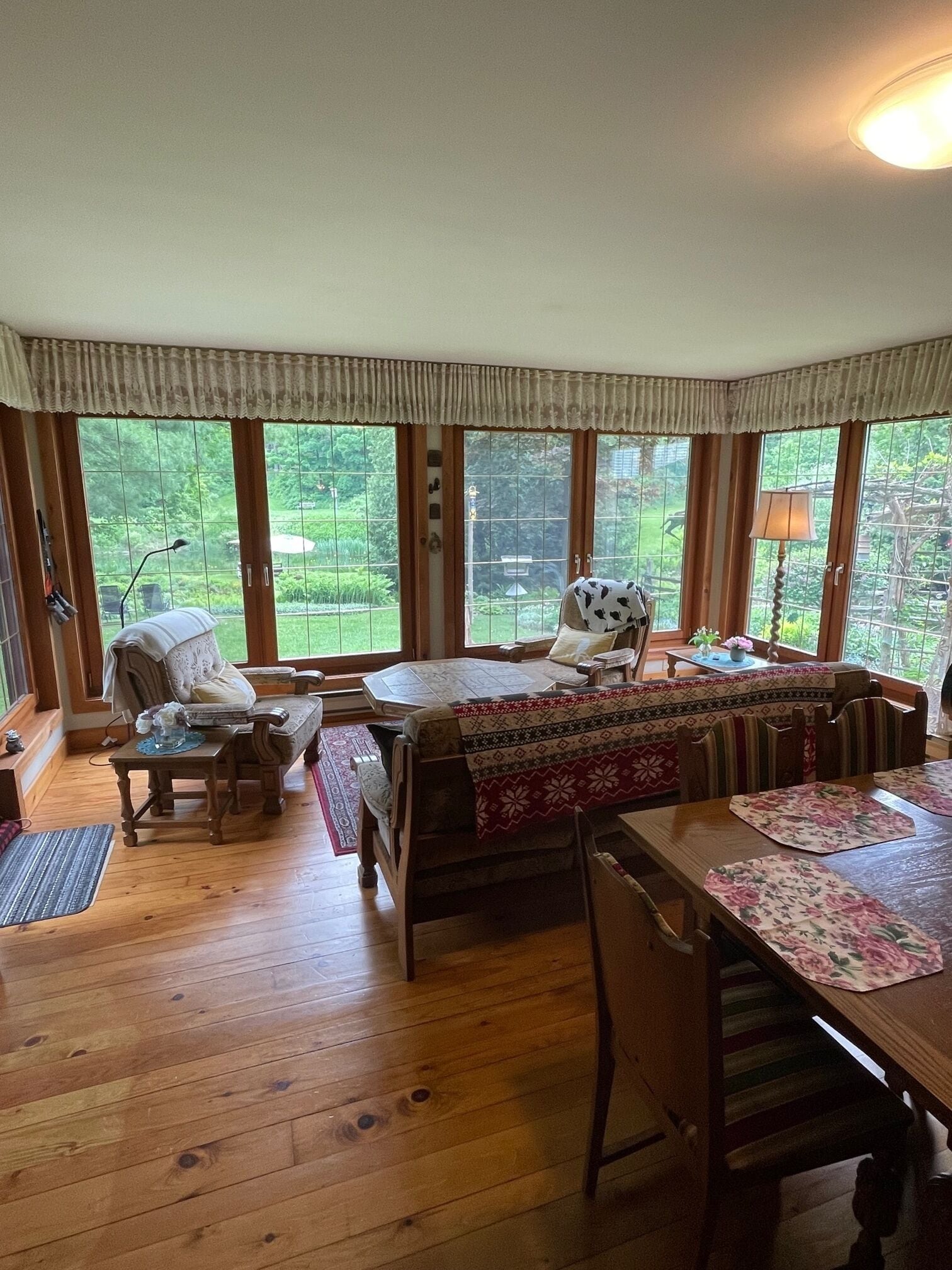 Charming Log Home - 25 Private Acres In Caledon - Caledon, ON, Canada