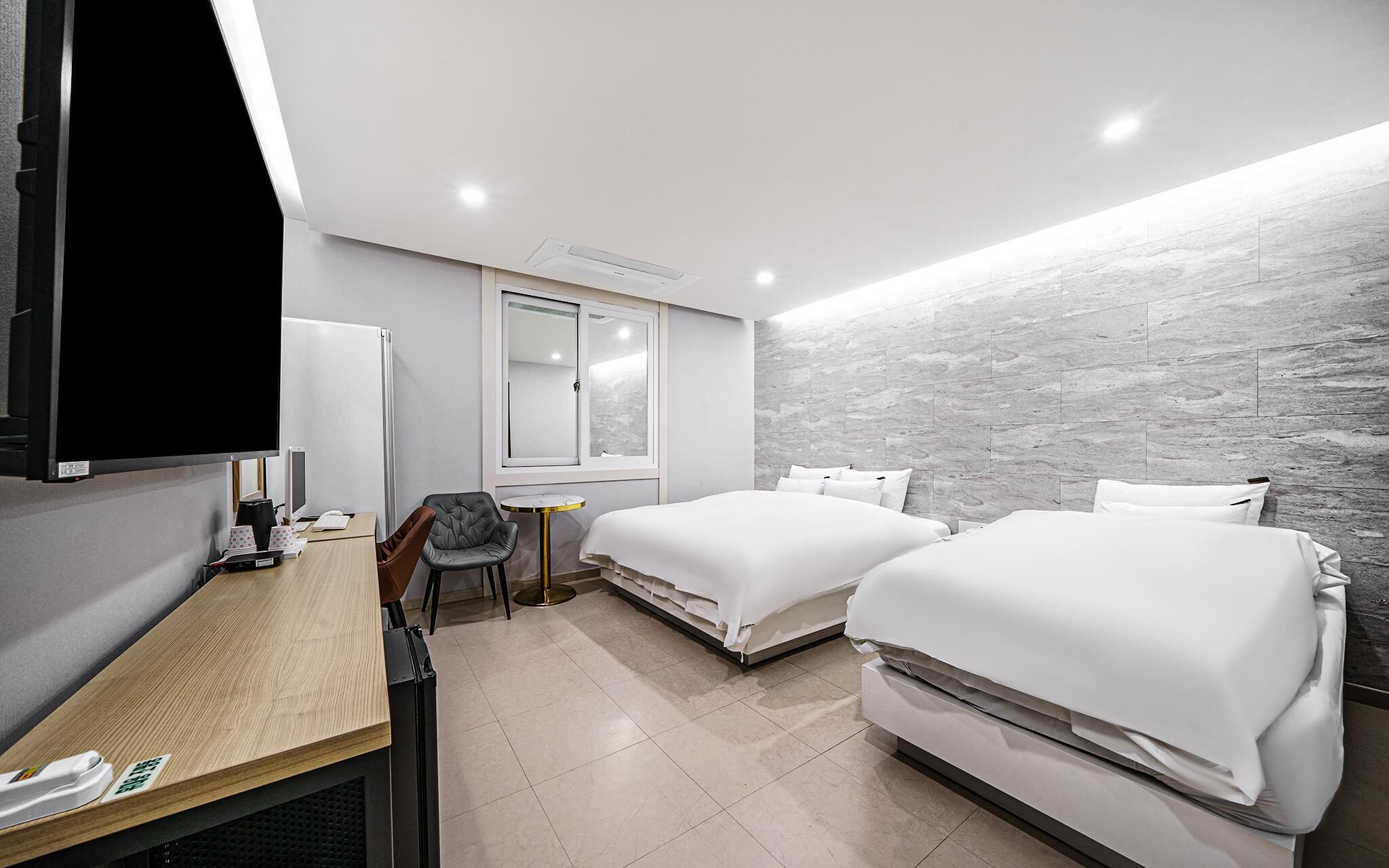 Gwangju Yongbong-dong Ocean Hotel, Gwangju: Info, Photos, Reviews ...
