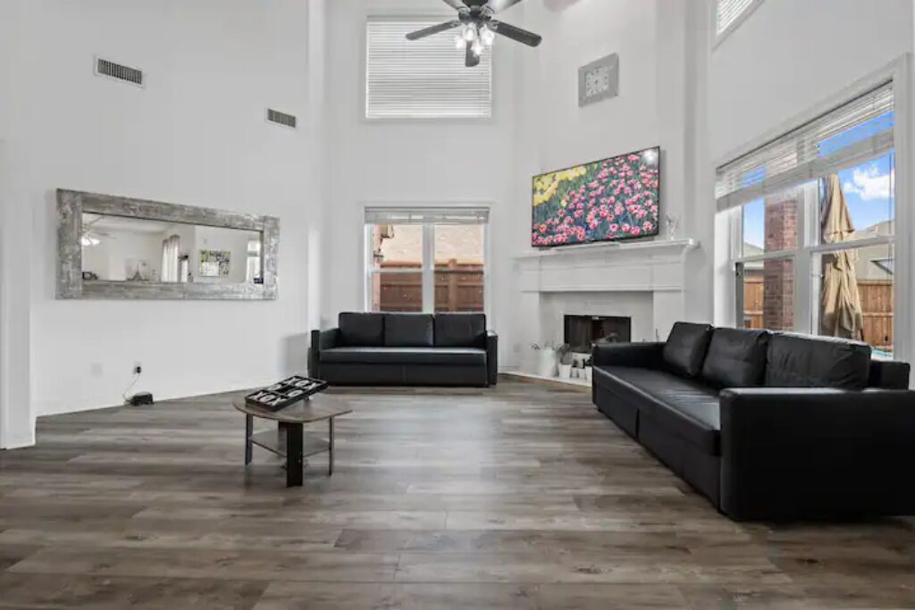 Luxurious | Pool Oasis | Ps5 | 12 Beds | Aquarium - Dallas, TX