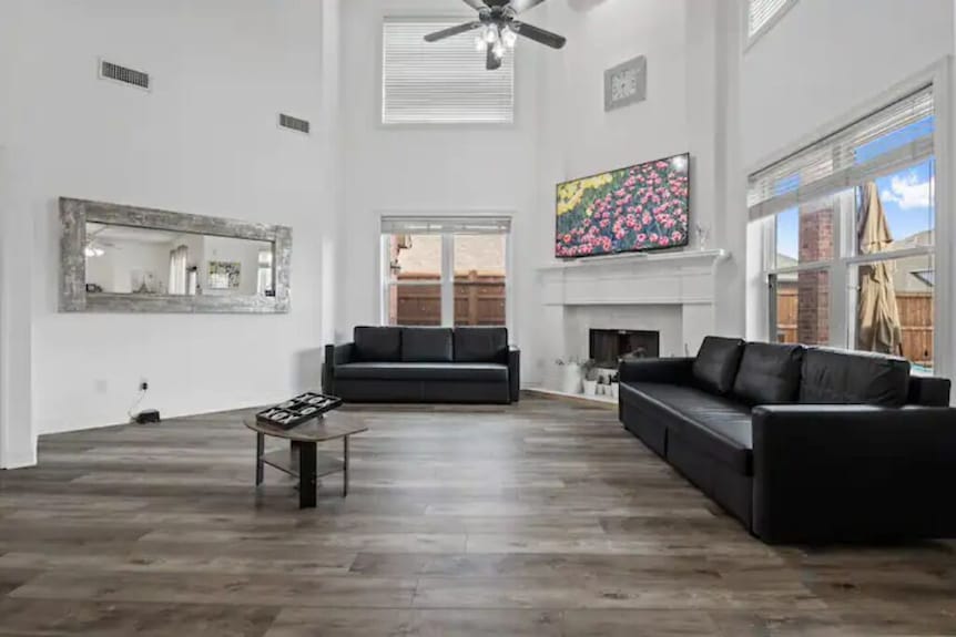 Luxurious | Pool Oasis | Ps5 | 12 Beds | Aquarium - Dallas, TX