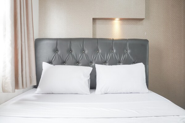 Nice And Cozy 2br At Cinere Resort Apartment - Jakarta