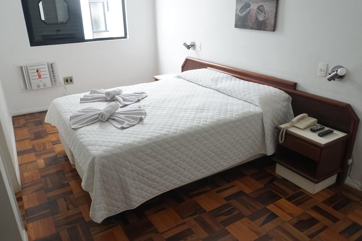 Quarto Standard | Cofre no quarto, ferro/tábua de engomar, Wi-fi grátis