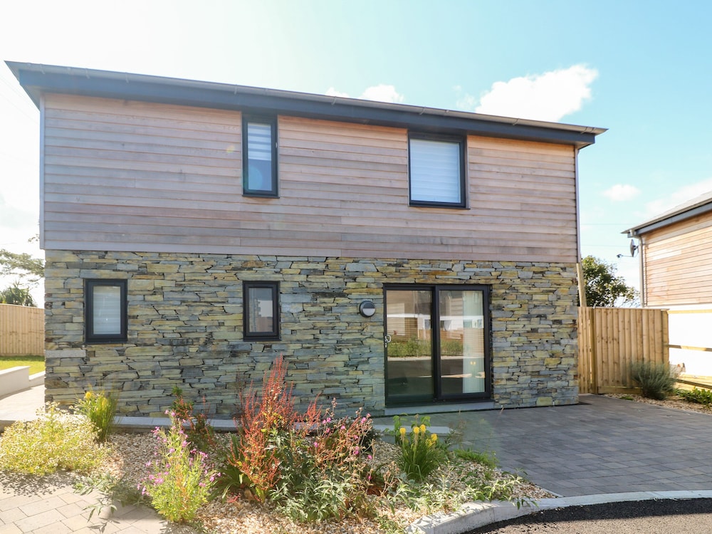 Sandy Cove - Praa Sands