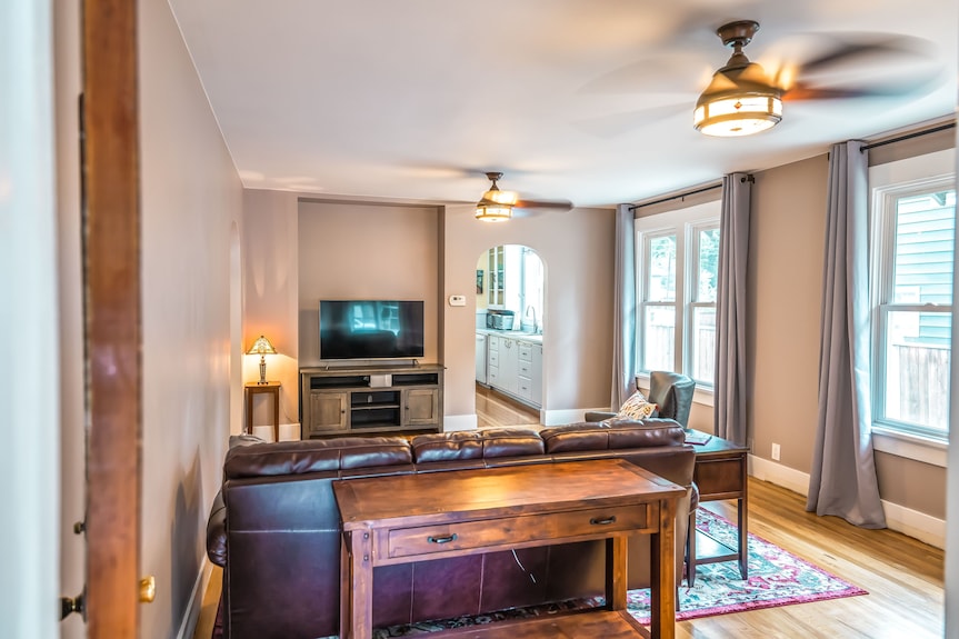 Light Filled Century Old Home Near Csu & Old Town - Fort Collins, CO