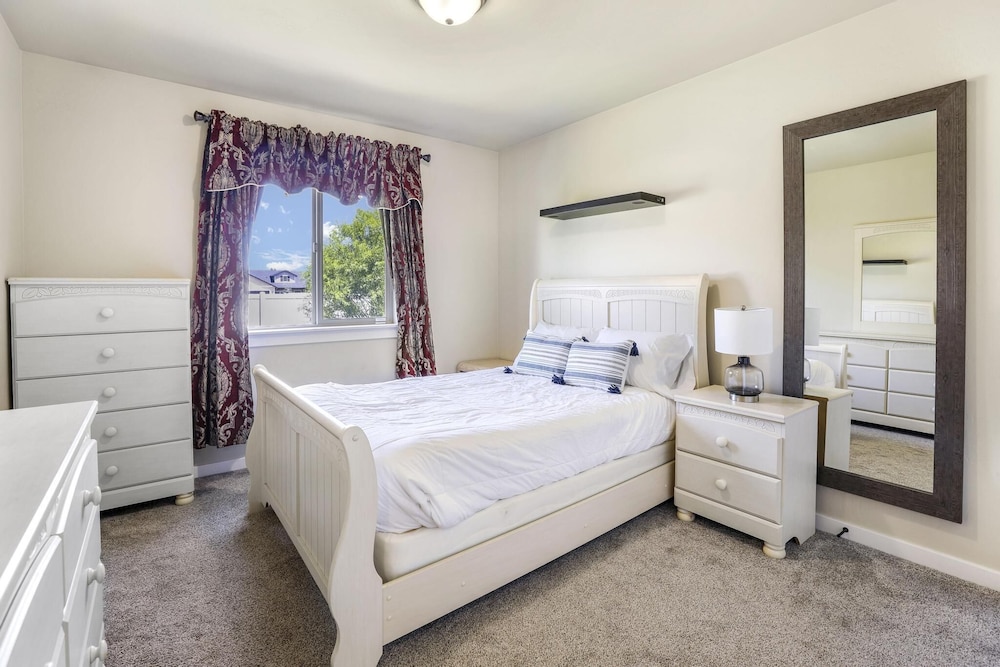 ✨ New, Desirable Location In Broadmoor Subdivision - Twin Falls, ID
