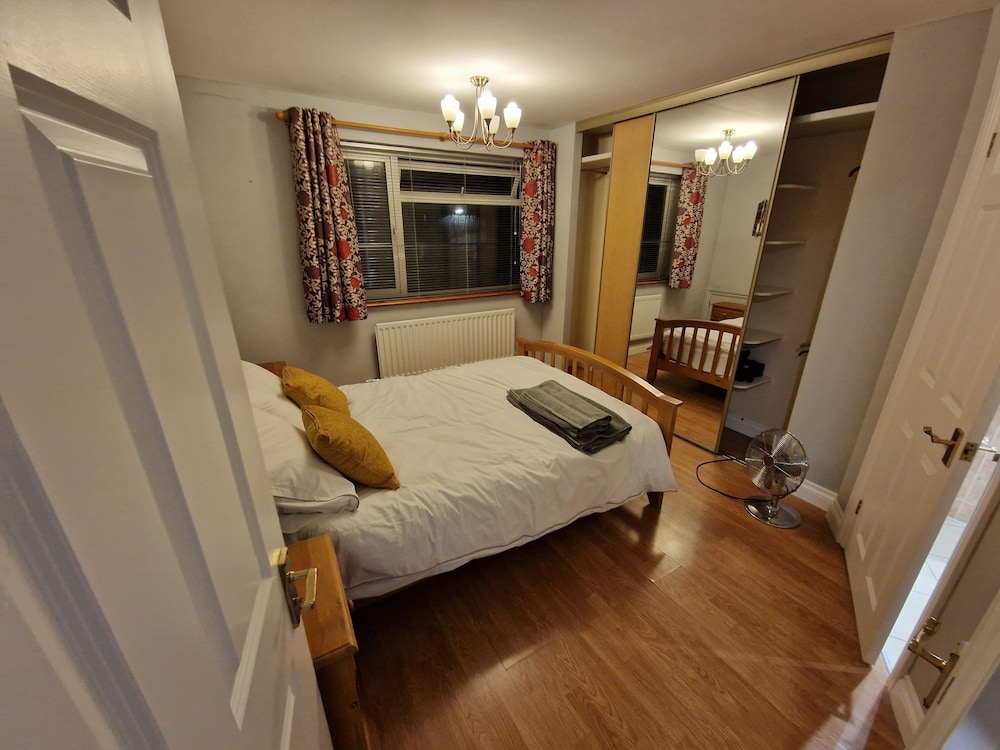 Comfy Ensuite Room In Sunny Sussex - East Sussex