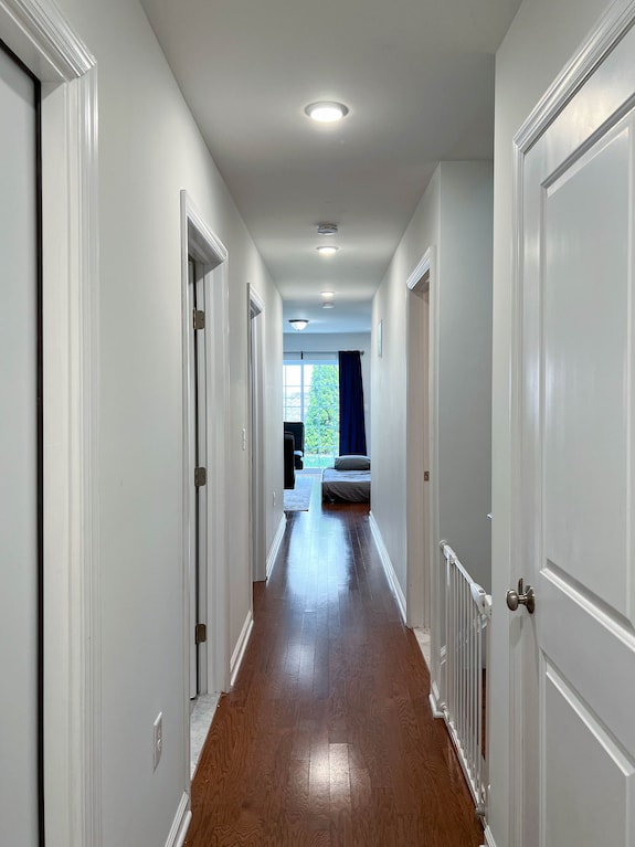 *Free Parking* King Beds Near Nyc & Ewr, Sleeps 12 - Staten Island