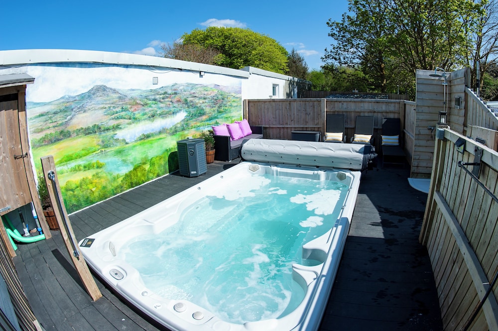 4 Dartmoor King Sized Bed - Dartmoor Forest