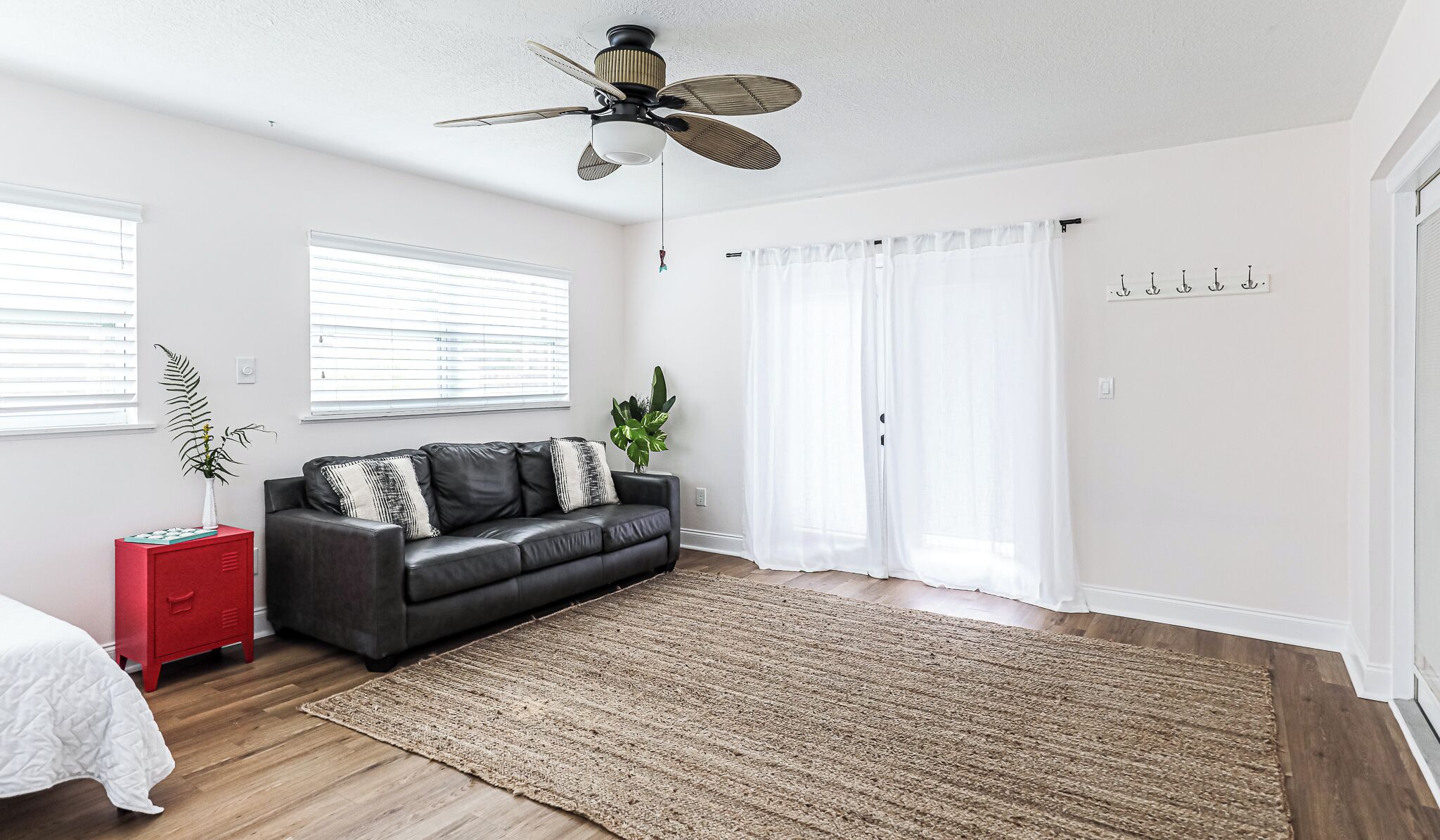 Newly Renovated Home W/outdoor Shower, Pool & Tiki Hut! - Homosassa