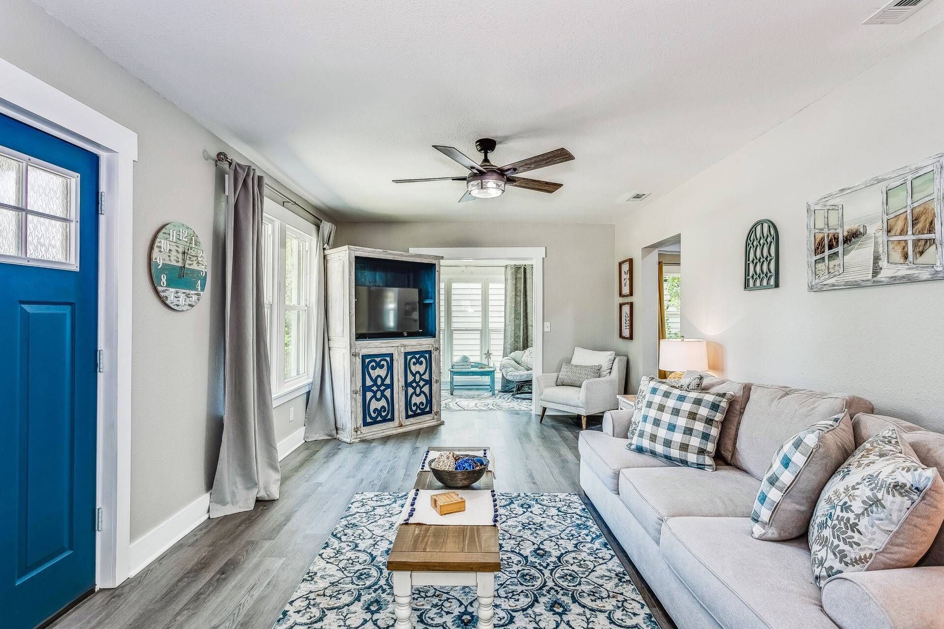 Pet Friendly Historic East Hill Cottage - Charming 2bd/1bath Home With Fast Wifi - Pensacola, FL