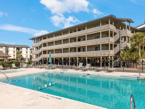 Lighthouse Point 1 By Tybee Vacation Rentals - Daufuskie Island, SC