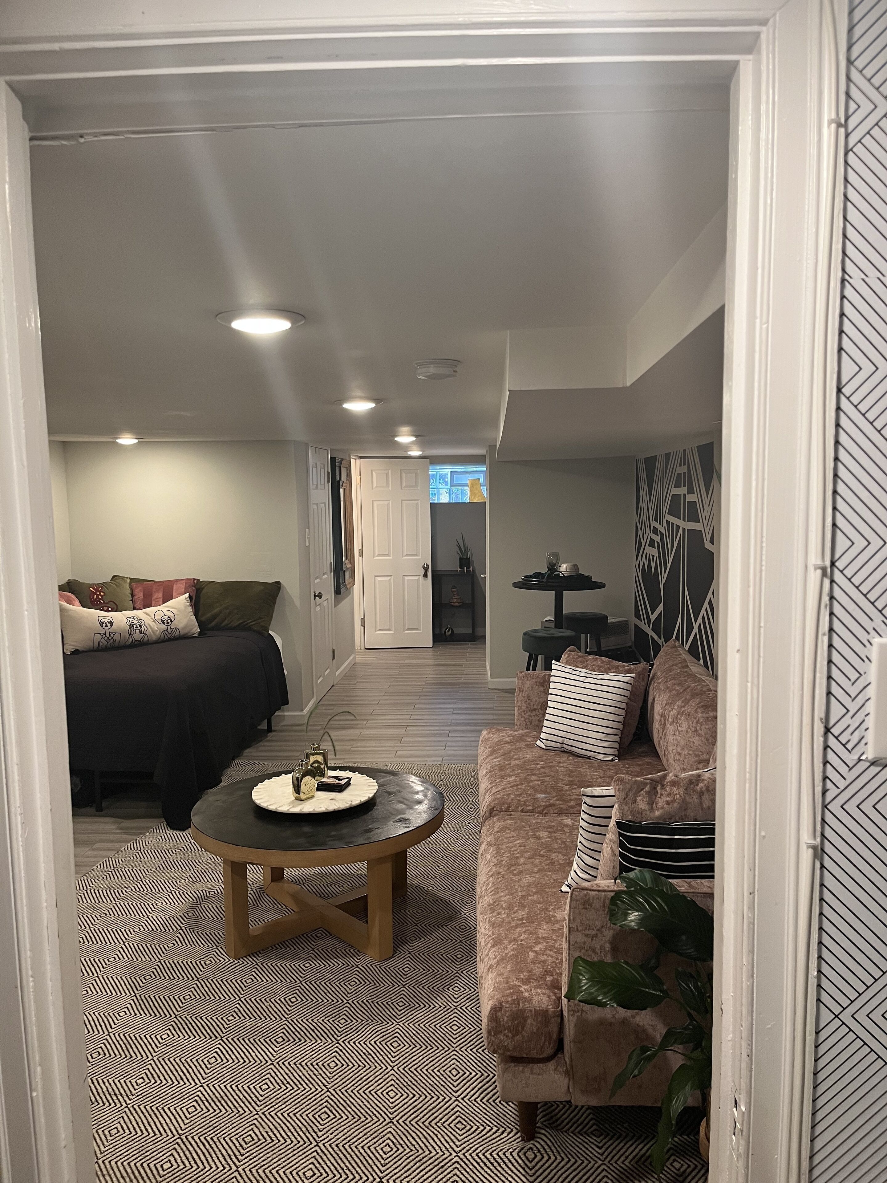 Cozy Lux Four Bedroom Bed And Breakfast - Philadelphia, PA