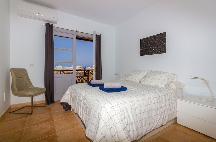 Beachfront House, Fuerteventura View, Swimming Pool - Lanzarote