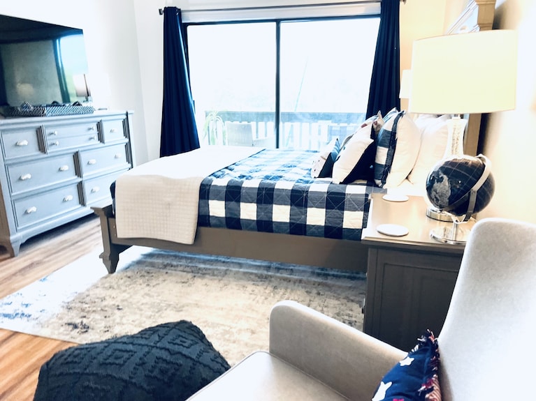 Drop Anchor Now Booking The Holidays - Niceville, FL