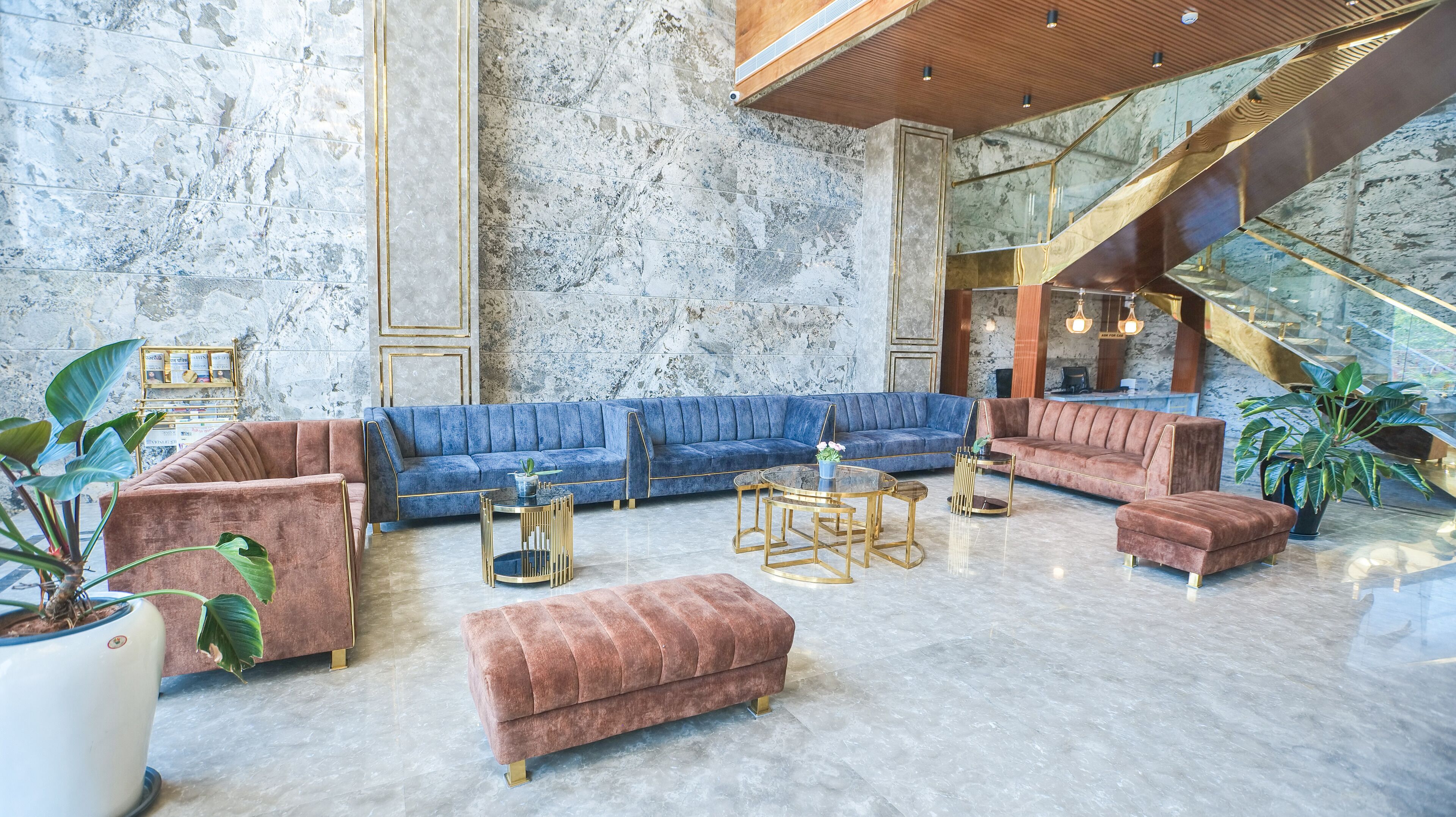 Área de estar no saguão