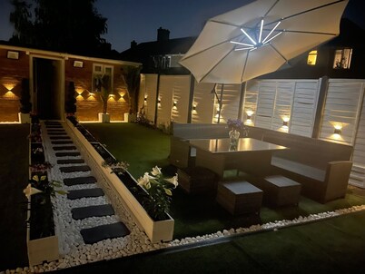 North Avenue Guest House, Heathrow Airport-Free Parking