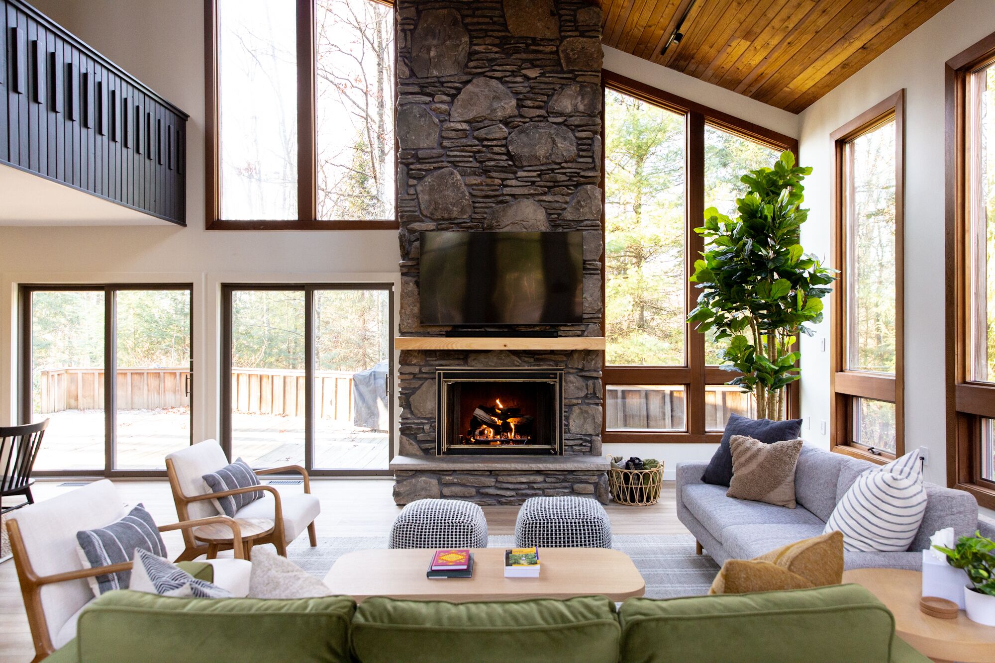 *New* Luxury Modern Chalet On 10 Acres In The Pocono Mountains - Lausanne Township