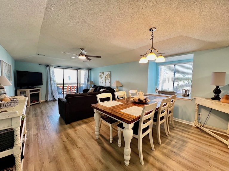 Birdie's Beach Club Villa - Cards Available; Walk To Beach, Pools, Bar, Tennis! - South Carolina