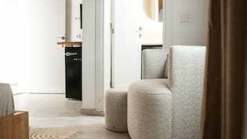 Quarto casal standard | Roupas de cama premium, frigobar, cofres nos quartos