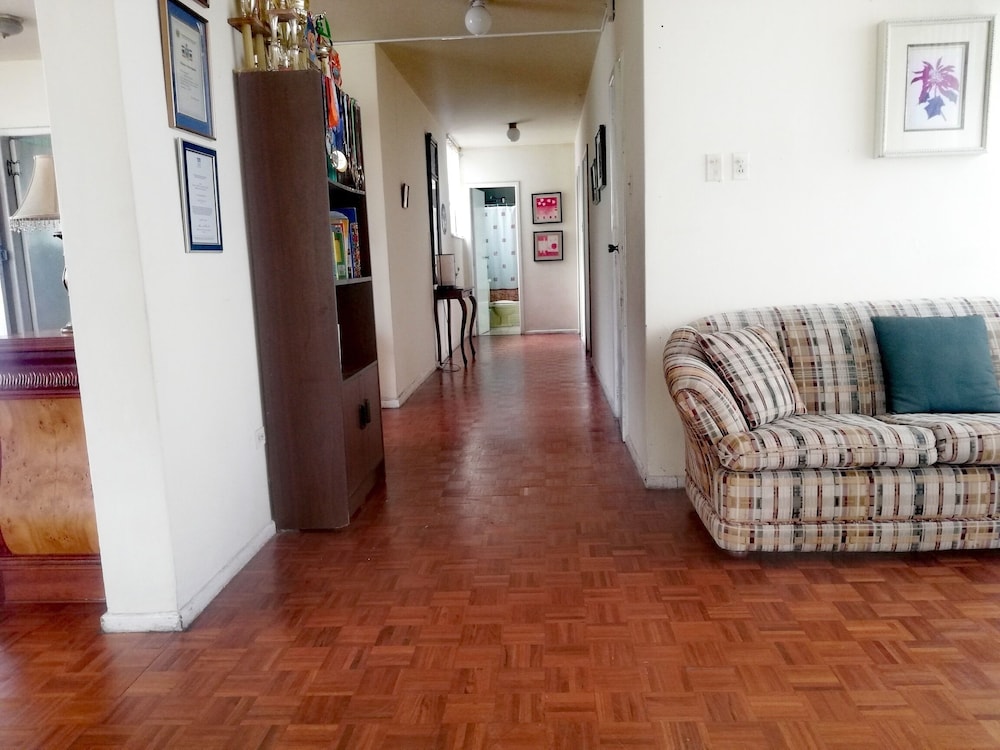 Private Room In Family House - Quito