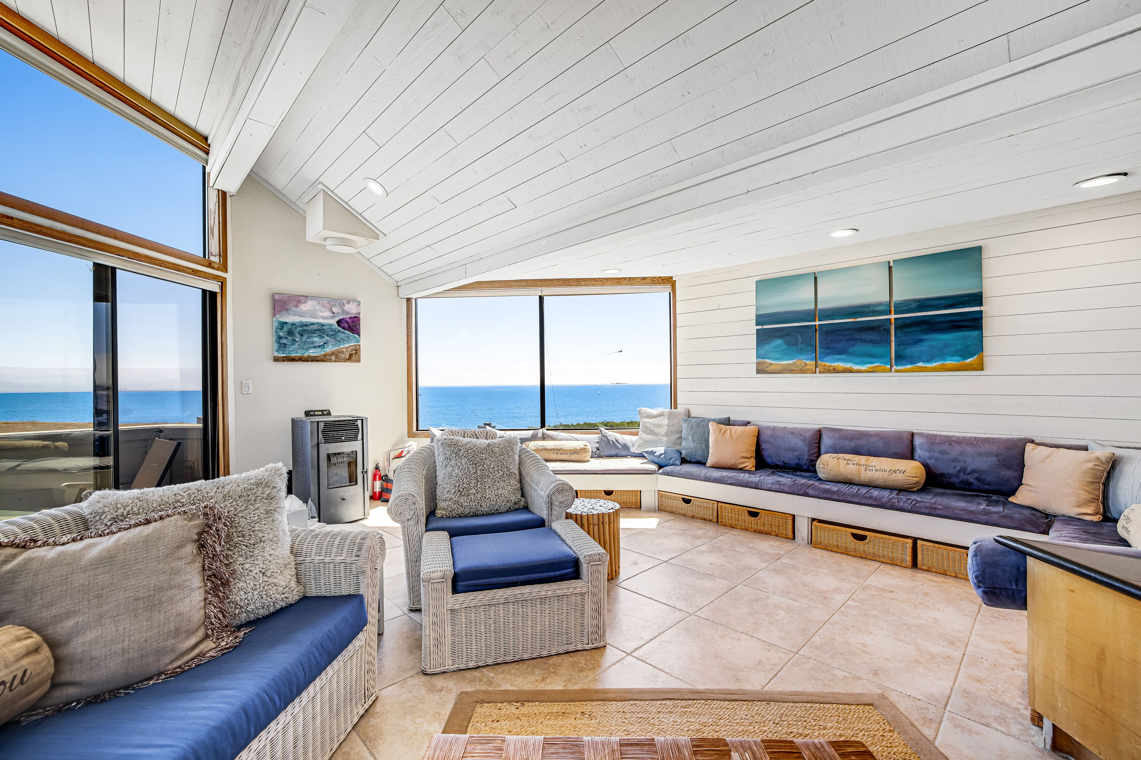 Bright, Quiet Home With Amazing Ocean/bay View, Private Hot Tub & Beach Access - Bodega Bay, CA