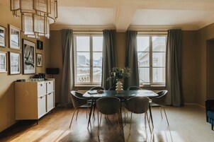 Penthouse Executiva | Com decoração personalizada, com mobília individualizada 