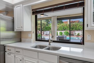 Casa (Multiple Bedrooms) | Interior