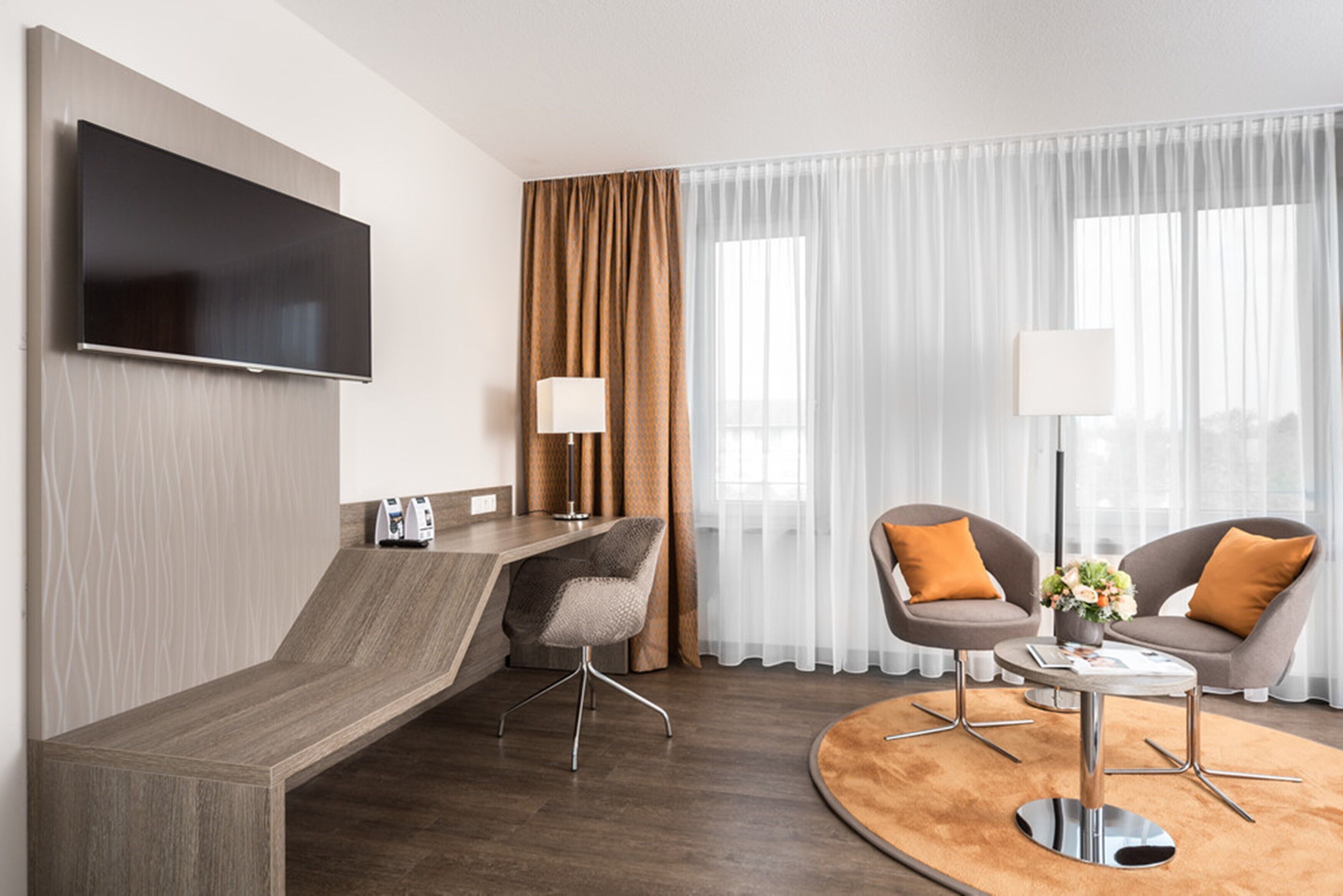 Comfort Studio | Roupas de cama antialérgicas, individualmente decorados, escrivaninha